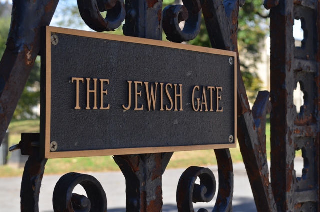 Trinity Church Cemetery and Mausoleum - Full Access NYC